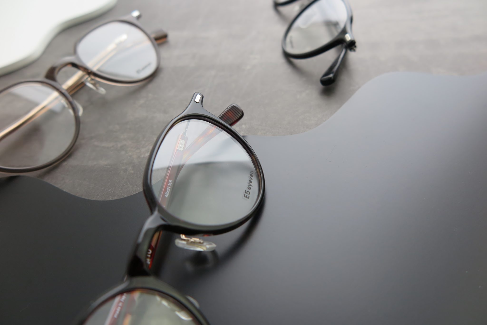 E5 EYEVAN P10 高密度なプラスチックHighcount acetateを採用。フォレオ大津一里山店 - メガネのノハラ （眼鏡・補聴器）