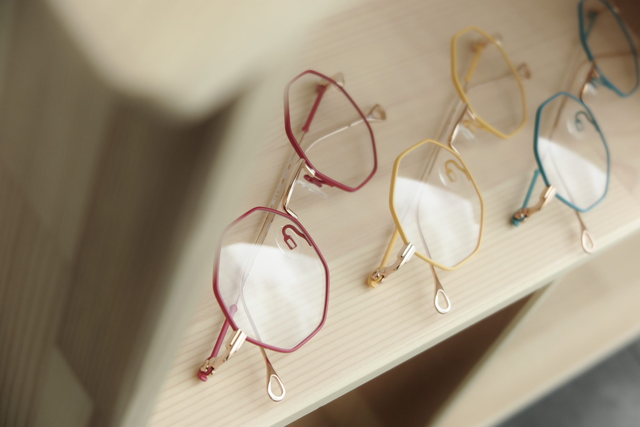 オクタゴンシェイプの新作登場！ANNE ET VALENTIN BLAISE 大津テラス店 - メガネのノハラ （眼鏡・補聴器）